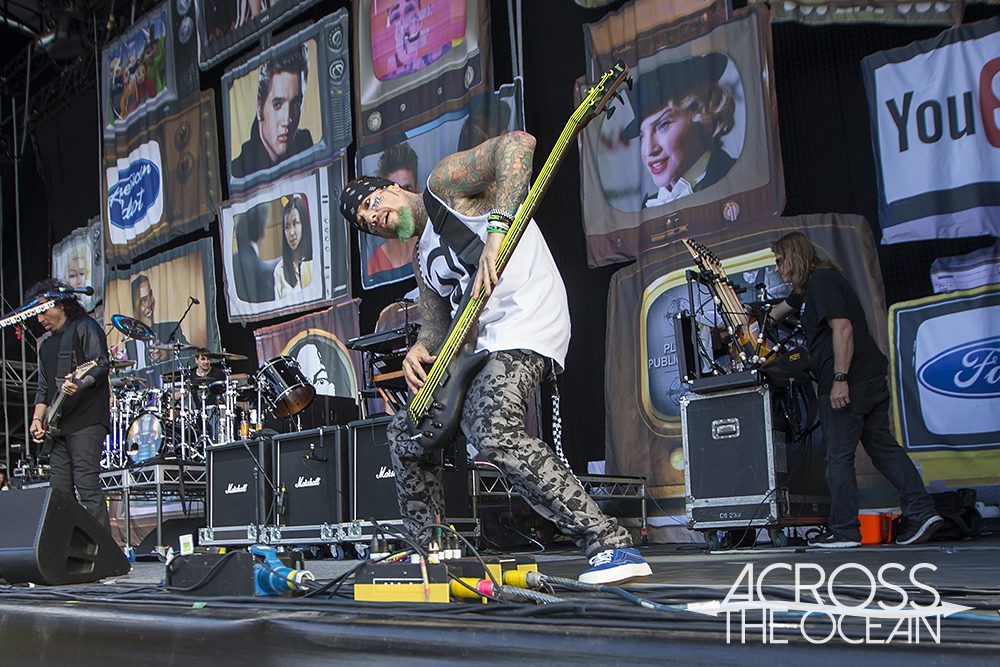 Korn @ Sydney Soundwave, 23rd Feb ’14 – Across The Ocean